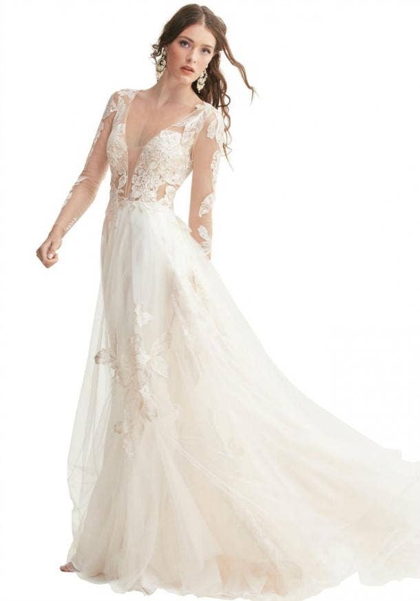 30 Best Lace Wedding Dresses Of All Time Yourtango